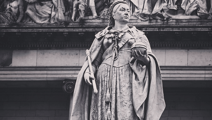 Juno: Roman Queen of the Gods (Life & Symbols)