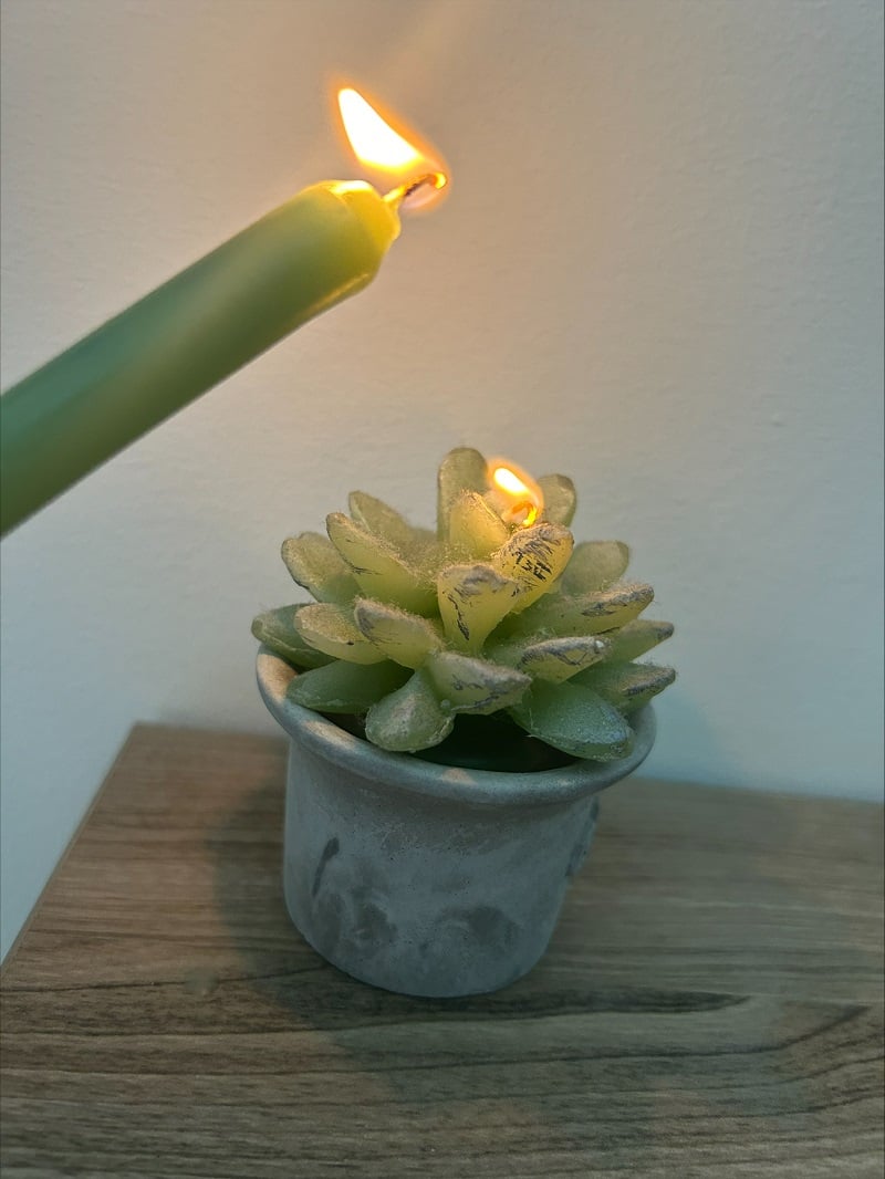 Picking a Candle Color for Hope (Daily Magick)