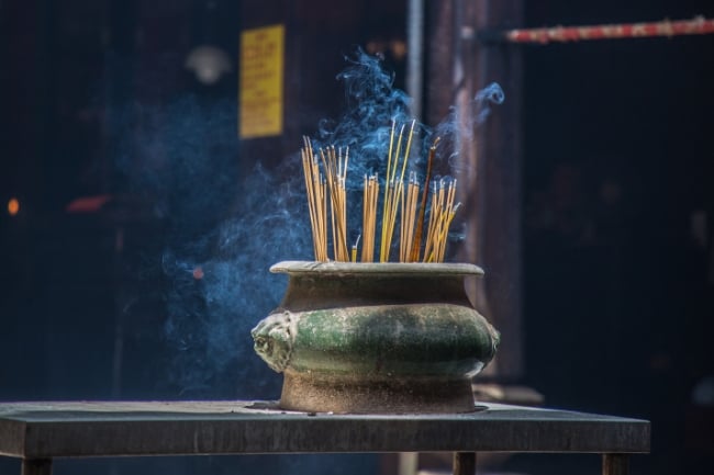 Powerful Smudging and Incense: Explained by Magickal Spot