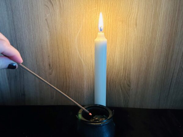 DIY Banishing Spells & Ways to Remove Negative Energies (With Pictures)