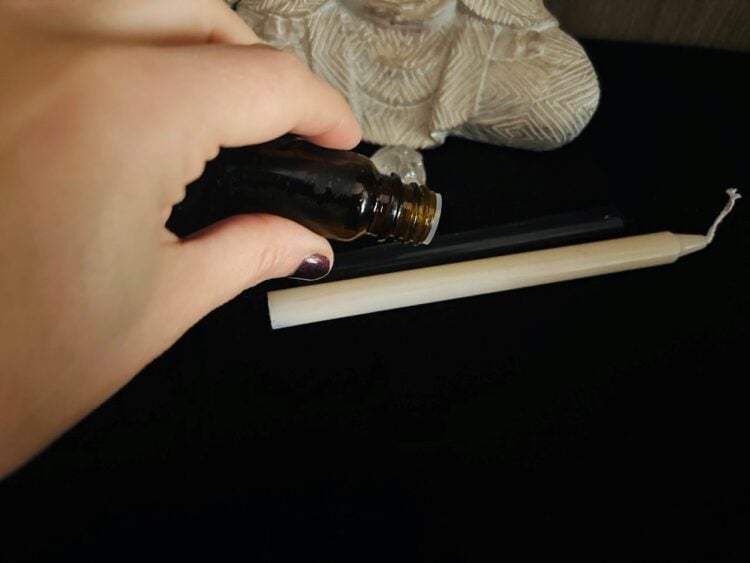 DIY Banishing Spells & Ways to Remove Negative Energies (With Pictures)