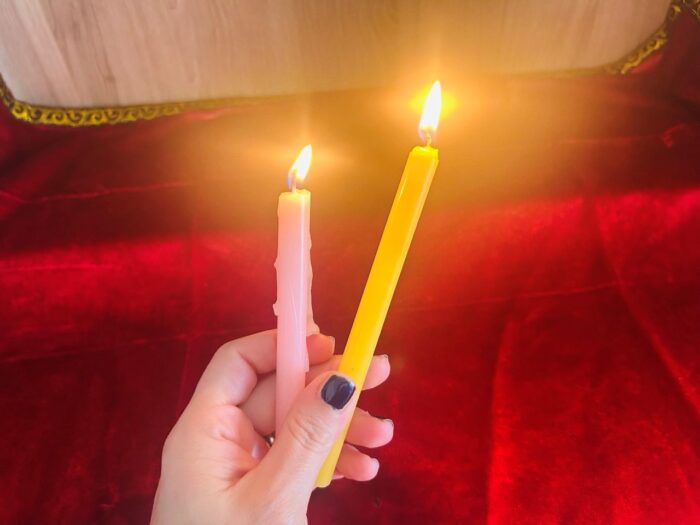 DIY Friendship Spells & Ways to Strengthen Bonds (With Pictures)