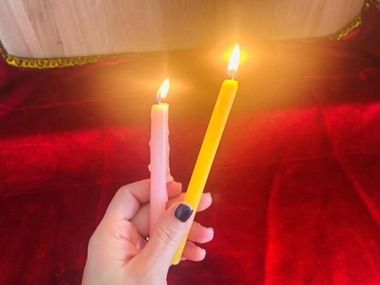 DIY Friendship Spells & Ways to Strengthen Bonds (With Pictures)