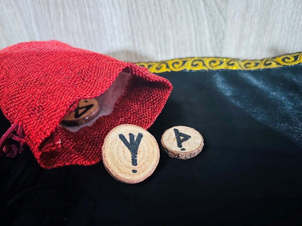 Protection Spells & Ways to Shield Yourself (DIY With Pictures)