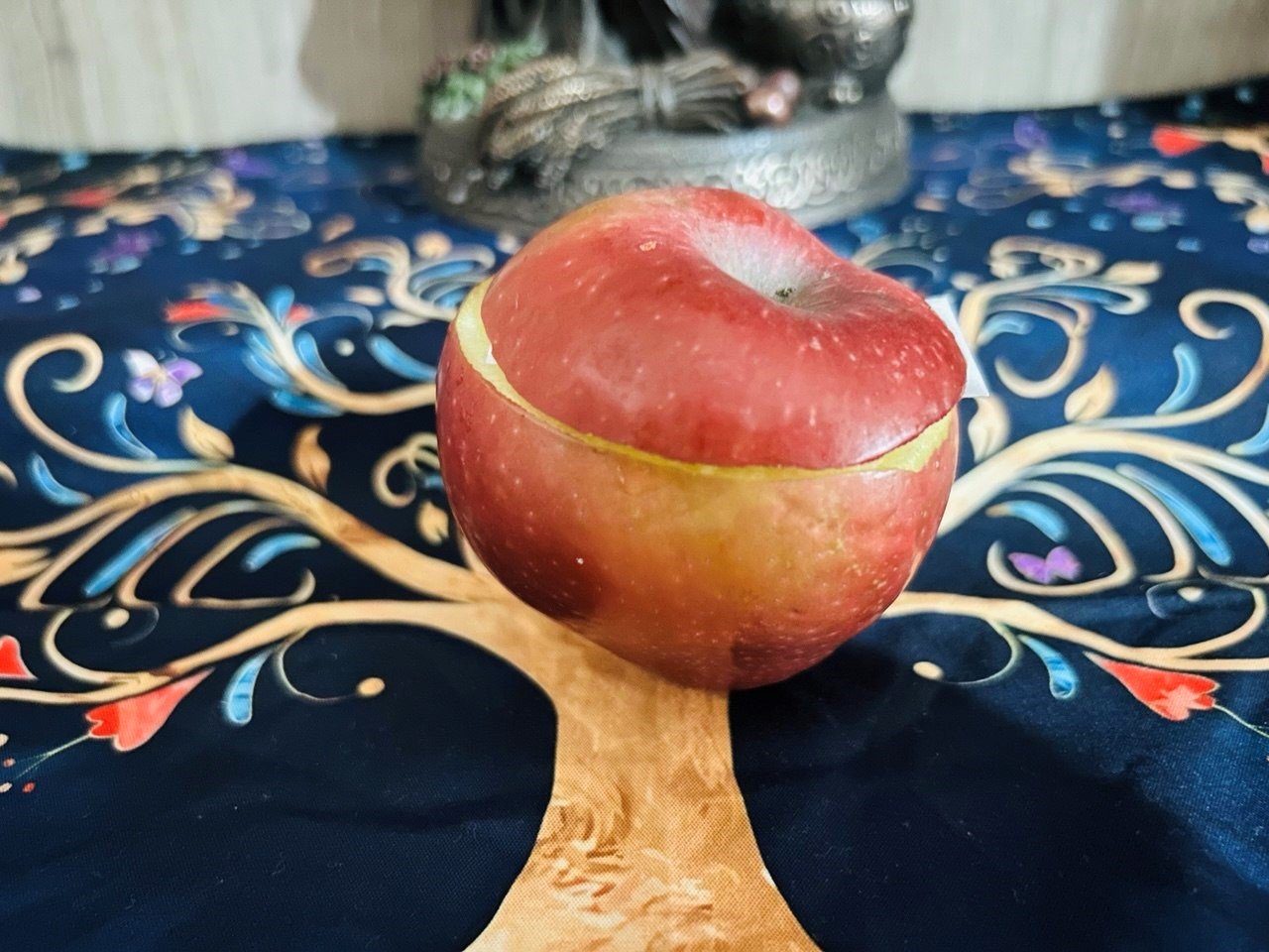 Enchantment of the Haunted Apple - Reconciliation Spell (DIY Cast-Along)
