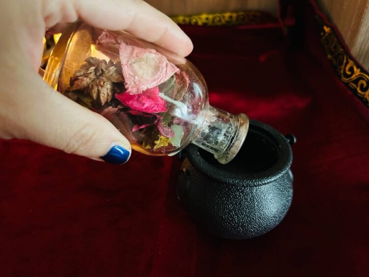 Goddess Self-Esteem and Self-Love Ritual (DIY Cast-Along)