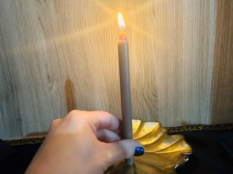 Protection Spells & Ways to Shield Yourself (DIY With Pictures)