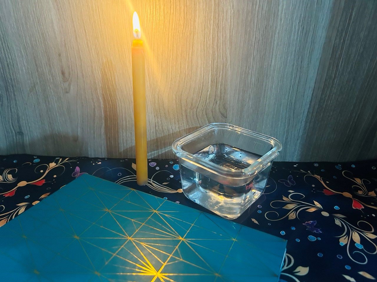 7 Ways to Use Orange Candles in Witchcraft (DIY With Pictures)