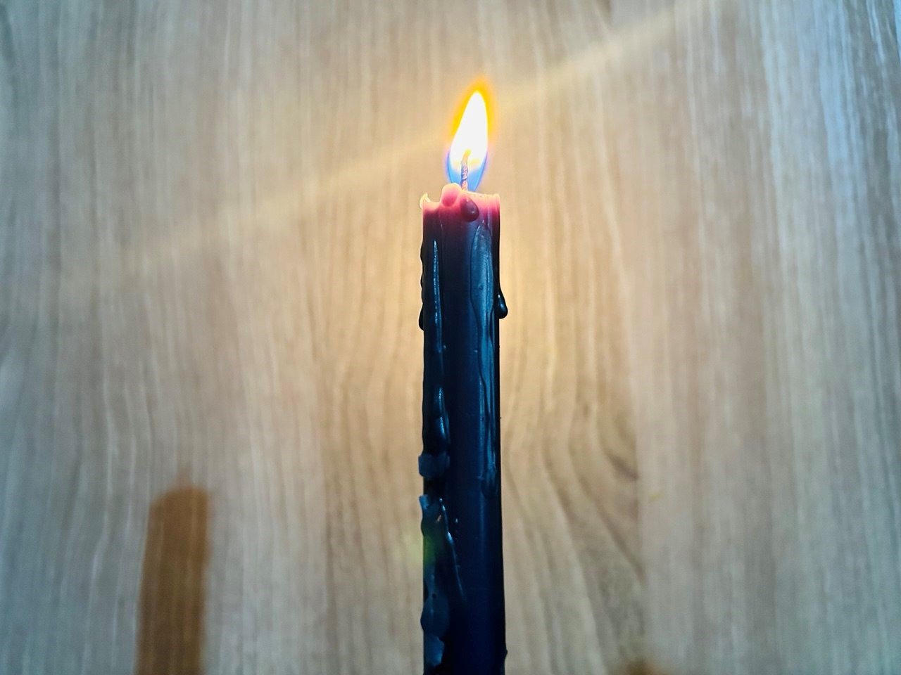 8 Ways to Use Black Candles in Witchcraft (DIY With Pictures)