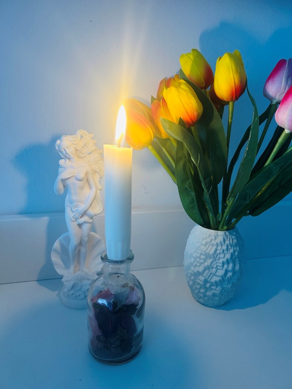9 Ways to Use White Candles in Witchcraft (DIY With Pictures)