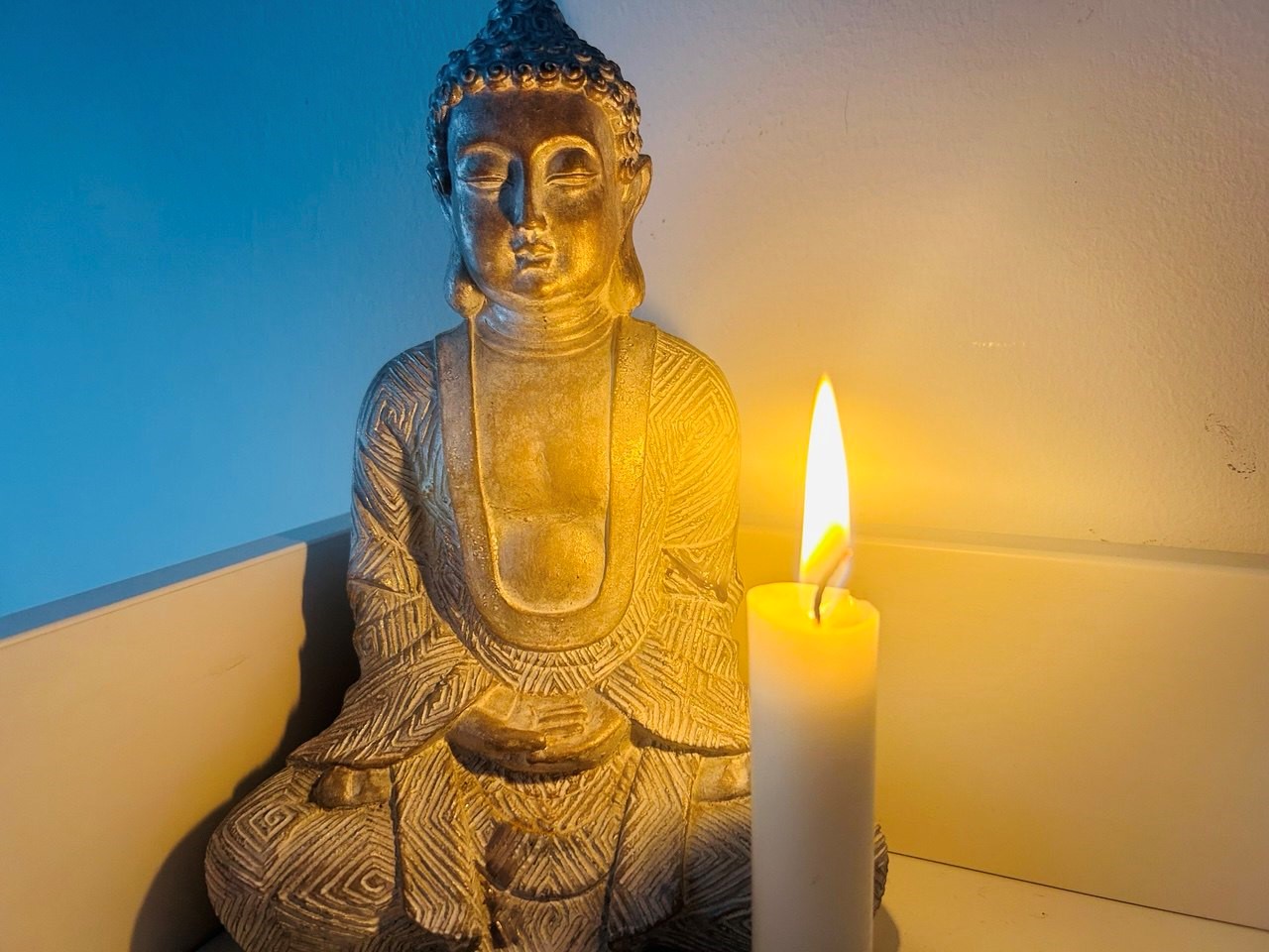 9 Ways to Use White Candles in Witchcraft (DIY With Pictures)