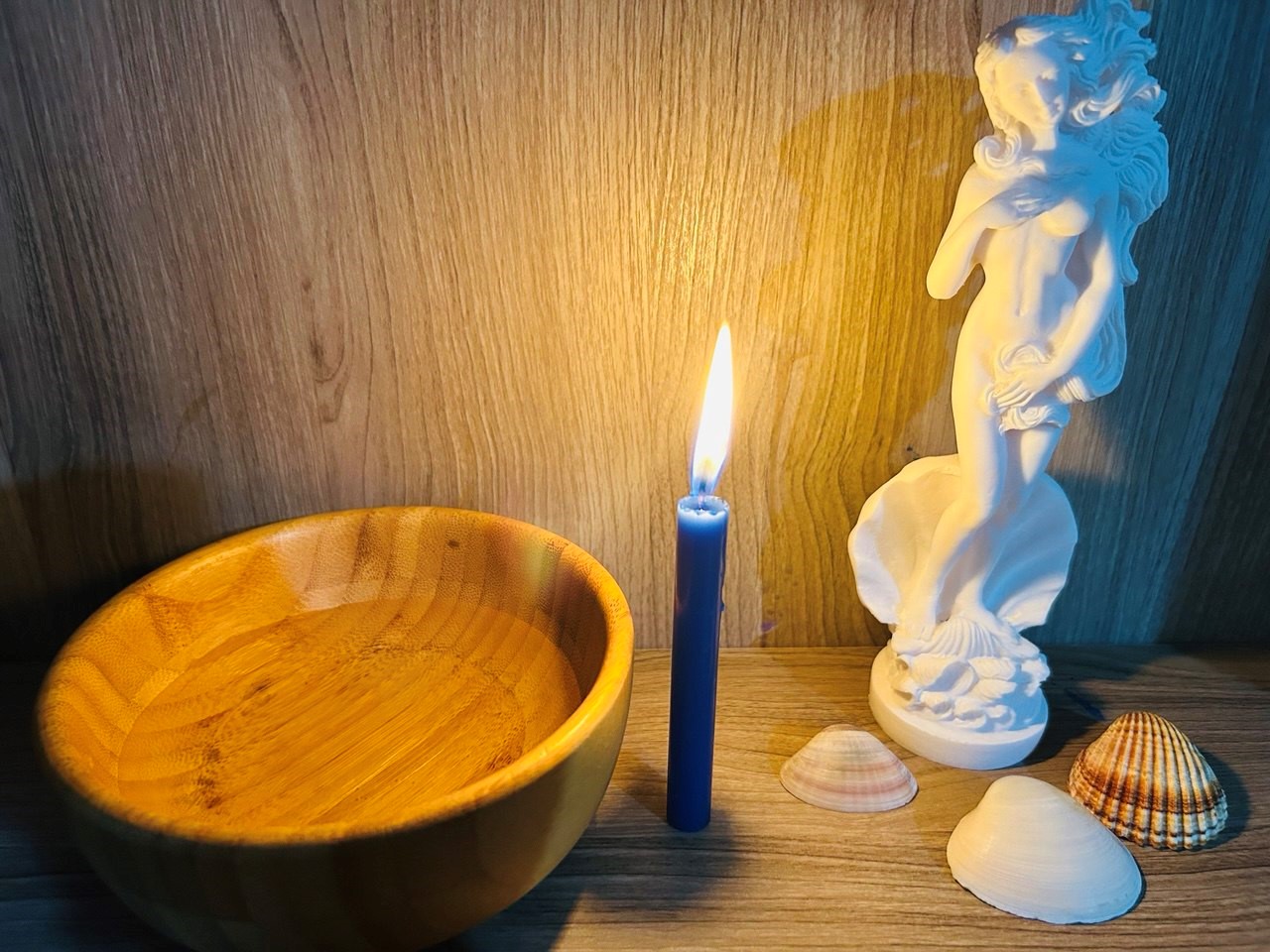 10 Ways to Use Blue Candles in Witchcraft (DIY With Pictures)